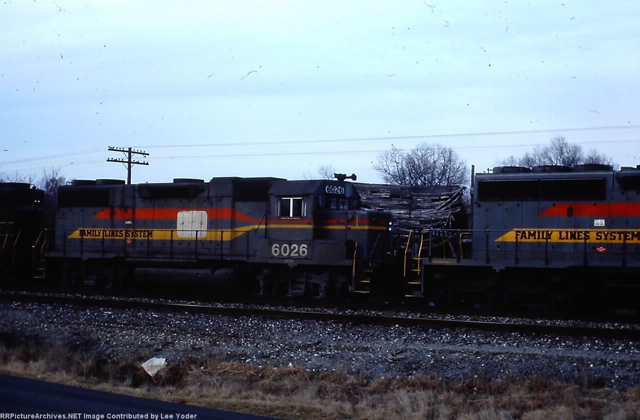 SBD 6026 GP38-2